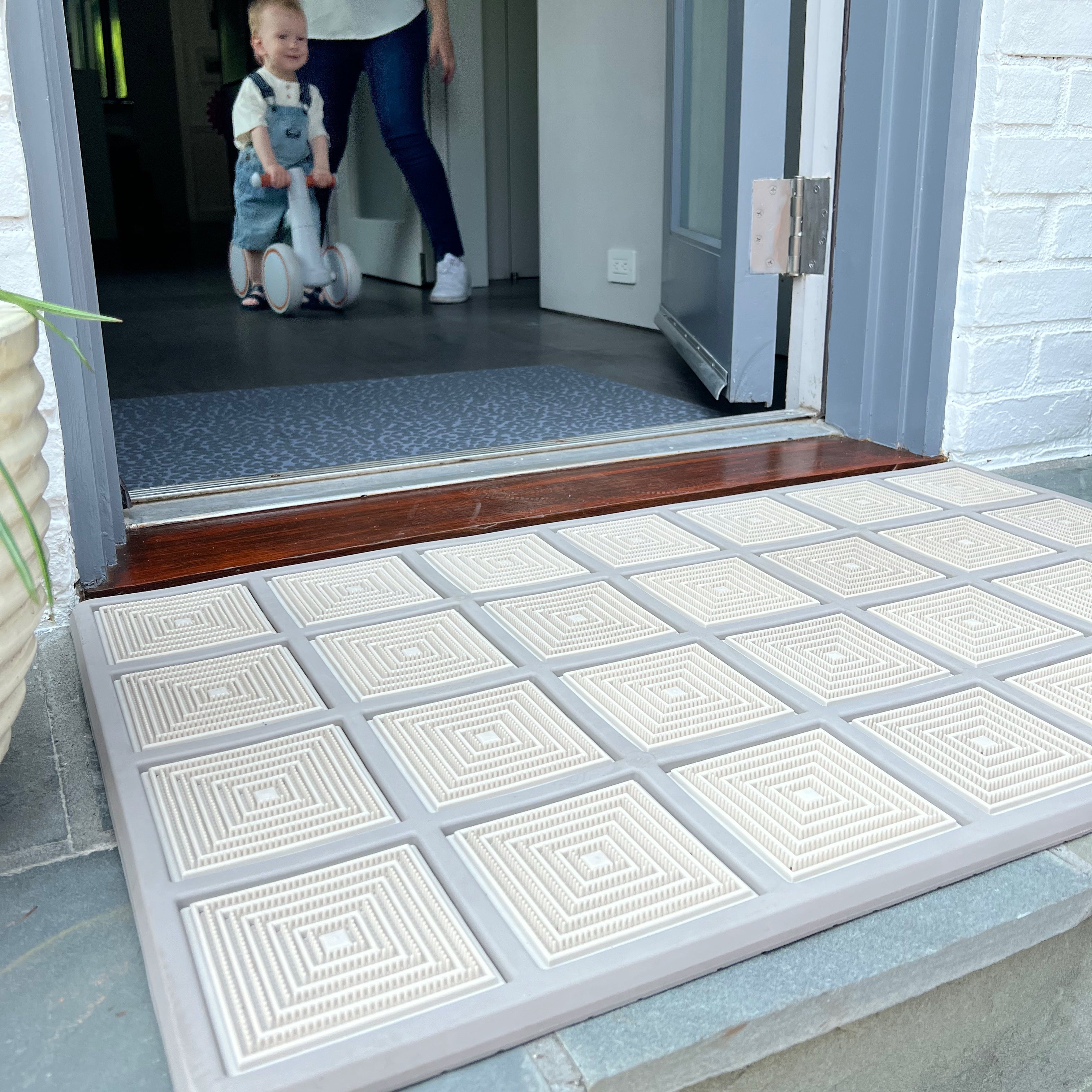 Large Durable Outdoor Entrance Mats – Porte + Hall